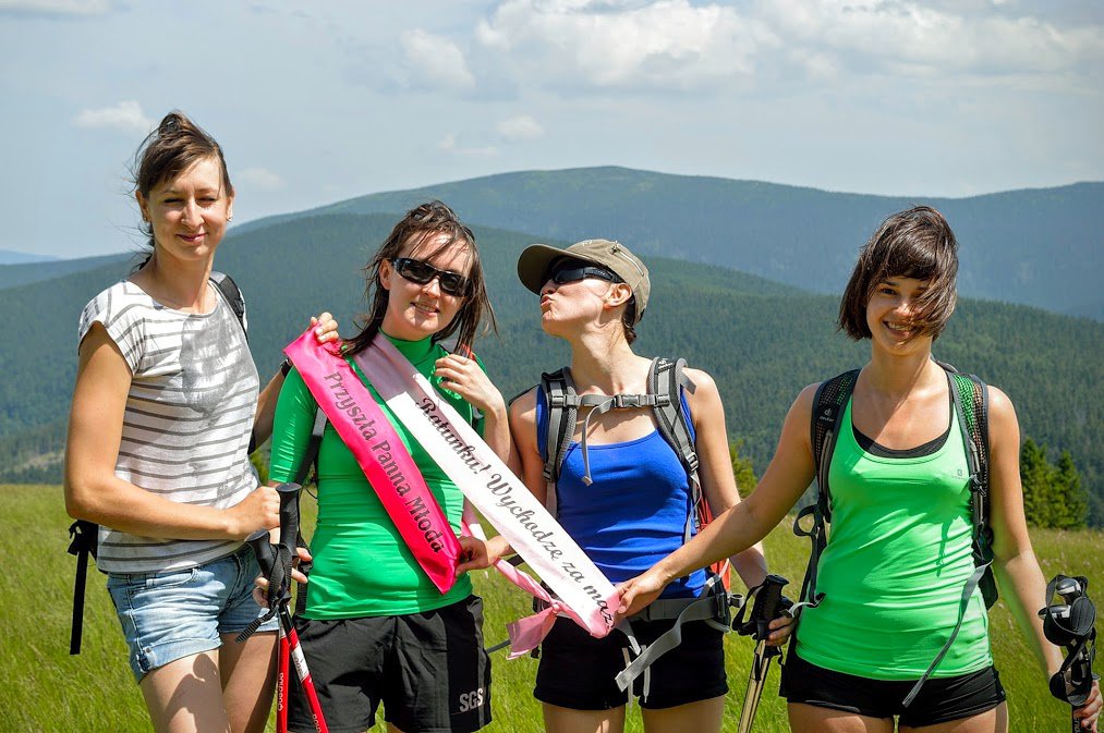 No need for mainstream - hiking bachelorette party